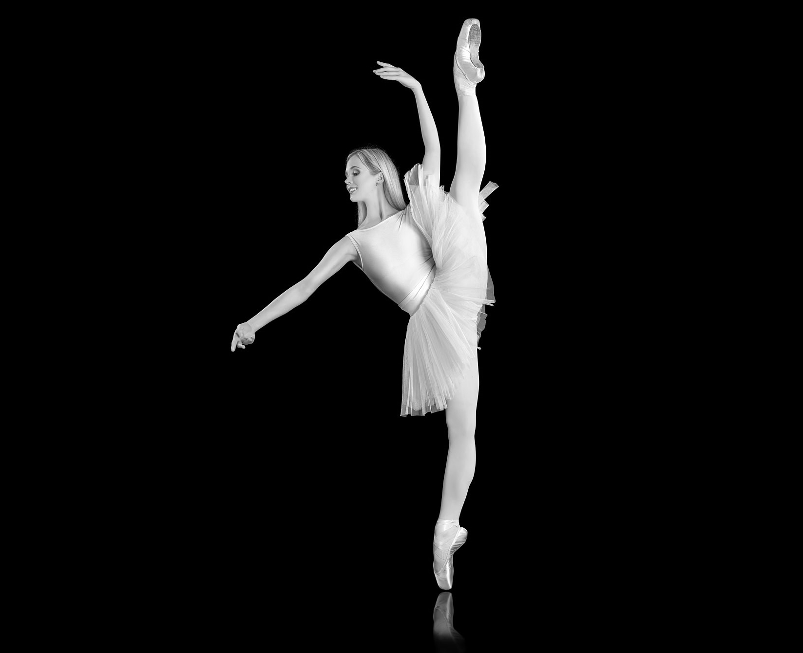 Taela Paltridge - Demi Soloist Narodni Divadlo Ballet - Danielles ...